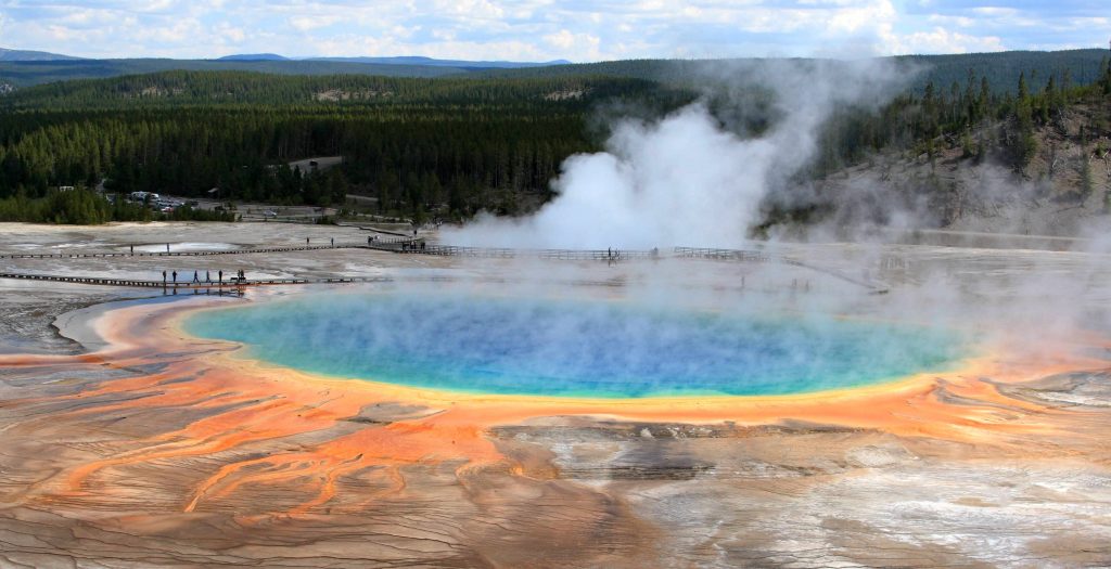 Scientists decipher the magma bodies under Yellowstone - GeoSpace - AGU ...