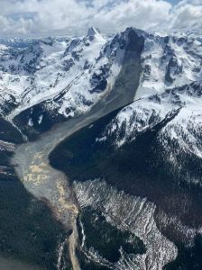 The Joffre Peak rock avalanches: new images - The Landslide Blog - AGU Blogosphere