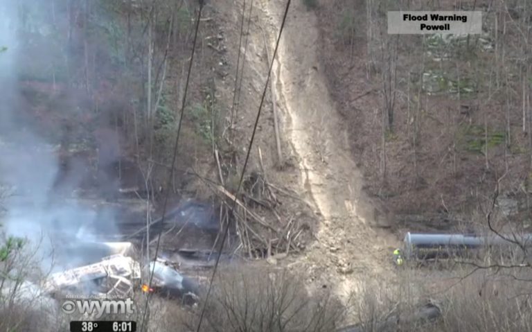 Elkhorn City, Kentucky: a fiery train derailment by a landslide - The ...