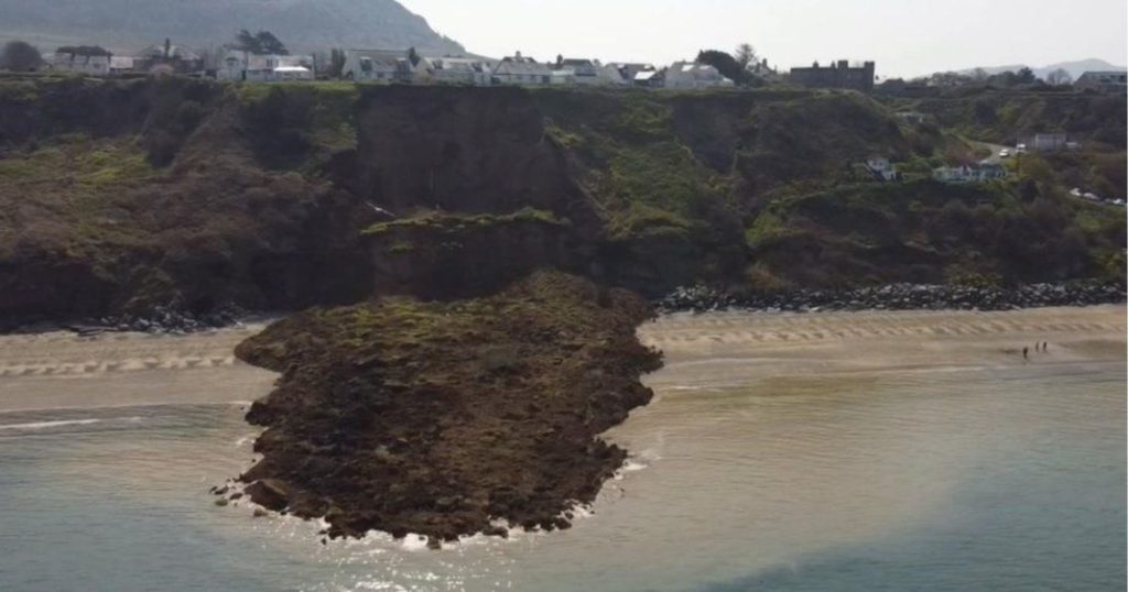 The 19 April 2021 coastal landslide at Nefyn Bay in North Wales - The ...